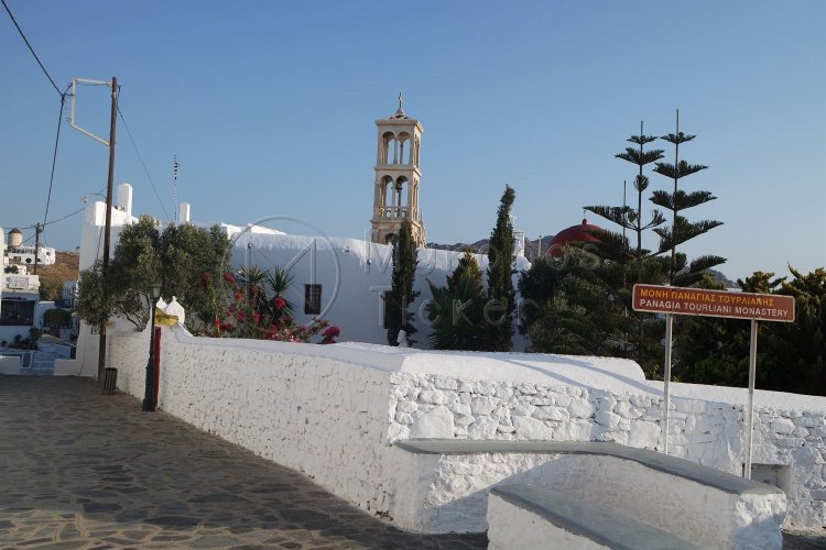 Μύκονος: Ιερά αγρυπνία επί τη μνήμη της Αγίας Ισαποστόλου ‘Ολγας στην ...
